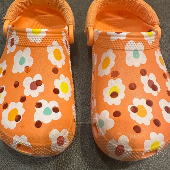 CROCS | Shoes | Crocs Kids Orange Floral Clogs | Poshmark